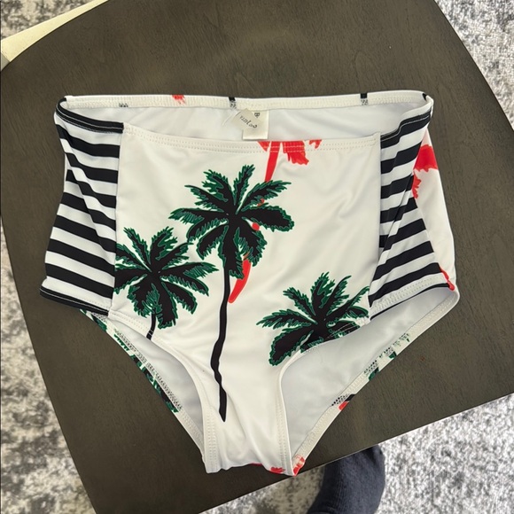 Blooming Jelly | Swim | Blooming Jelly Small Bottoms Black And White ...